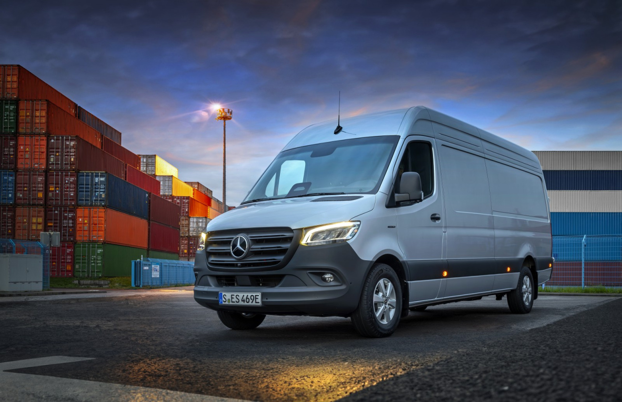 Die neuen Midsize und Large Vans von Mercedes-Benz: Mehr Premium fürs Business - News - Mercedes ...